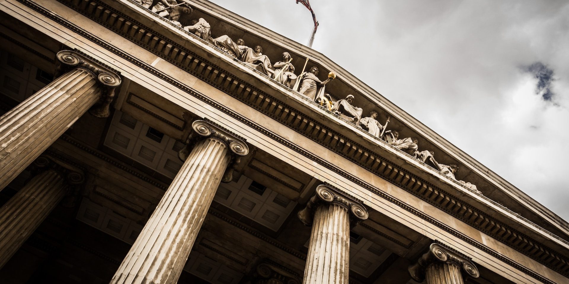 6 Ways To Limit Your Chances of Being Sued - Christman | Daniell Attorneys