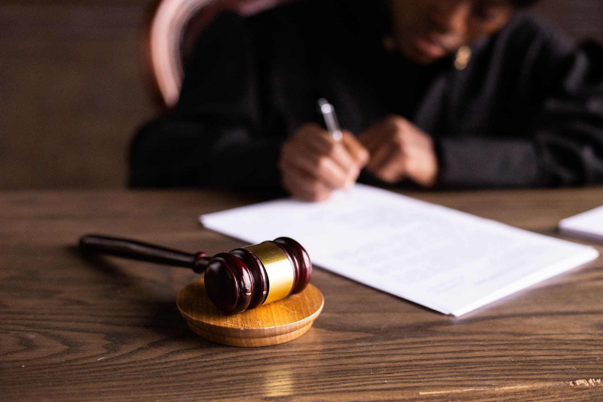 What Does it Mean To be in Contempt of Court? - Christman | Daniell ...
